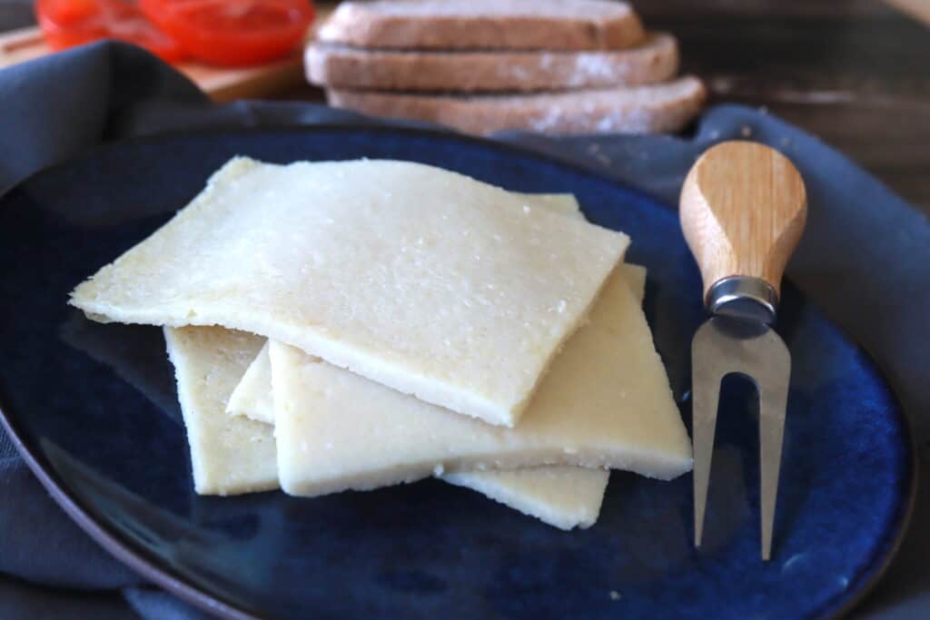 Formaggio a Fette Senza Lattosio - Ricetta Vegana